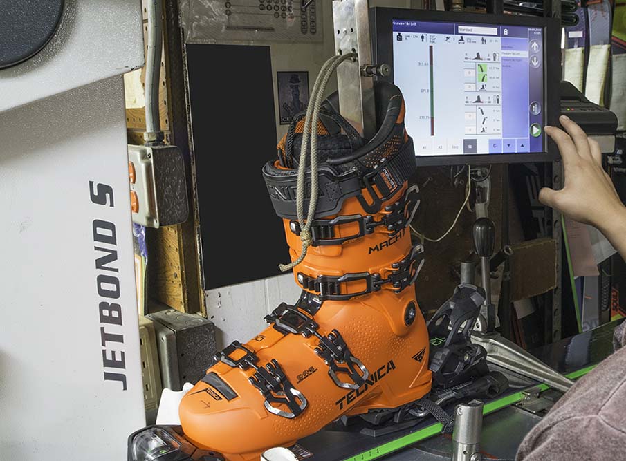 Viking Ski Shop - Chicago, Barrington, Skis, Snowboards, Best Ski Shop